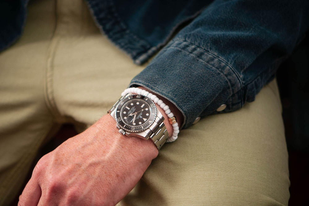 #149 - Men’s beaded Nut bracelet white - GOLD– 877 Workshop